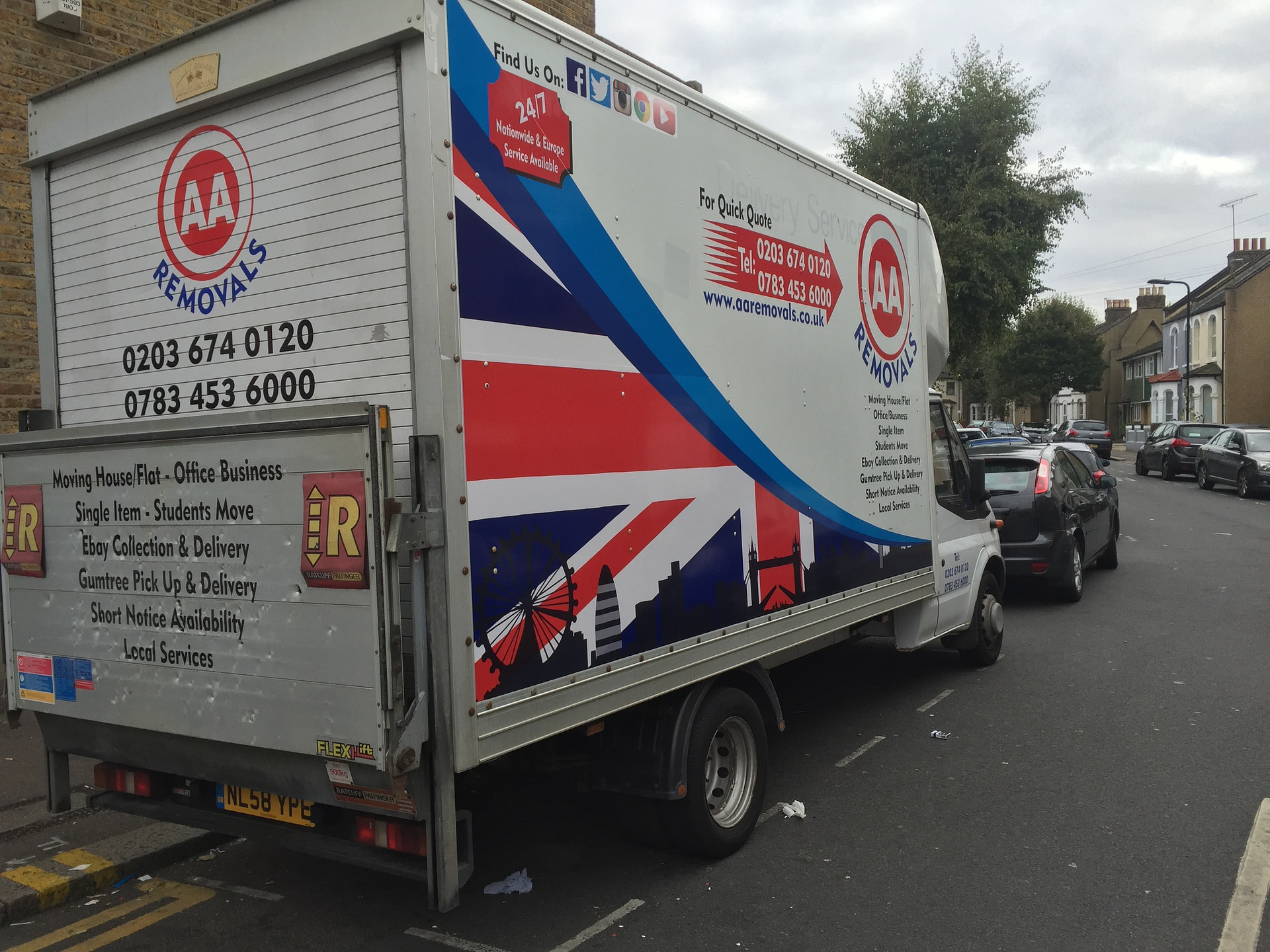 SIGNAGE - EPS MEDIA UK